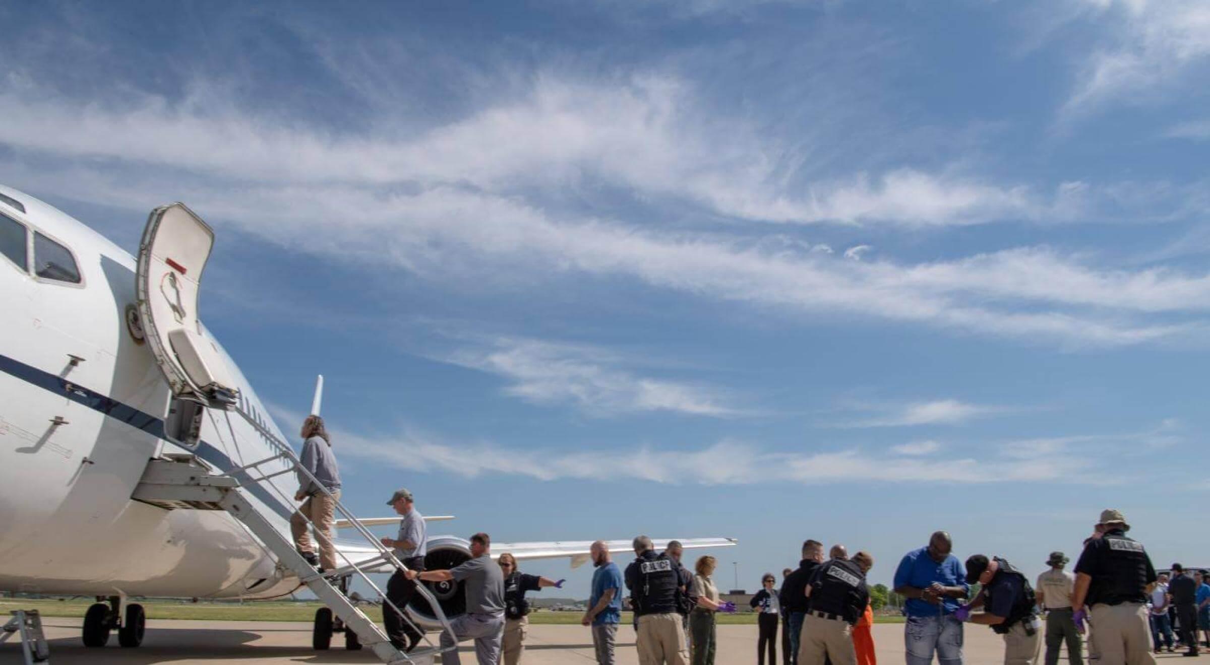 Prisoner Transportation | U.S. Marshals Service